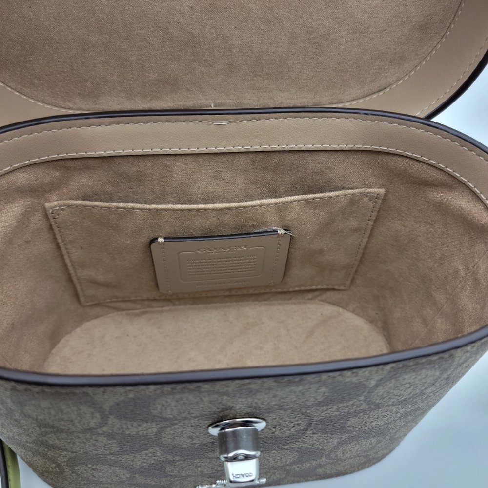 Coach Cj613 Signature Kay Crossbody Trunk Bag Khaki P… - Gem